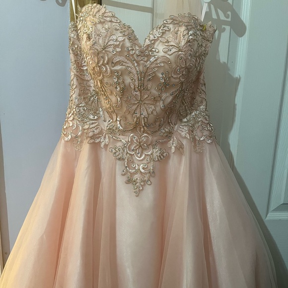 Distinct Dress | Dresses | Semi Formal Dress | Poshmark